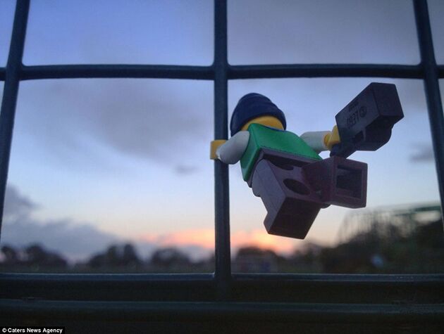 the life of a Lego man – Feel Desain | your daily dose of creativity