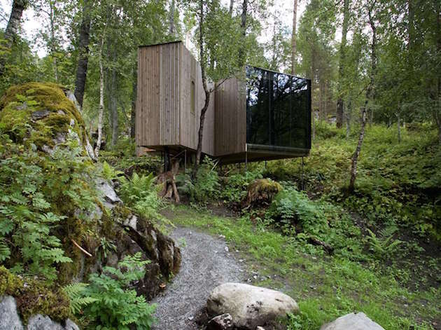 Ex Machina Movie House – Feel Desain | your daily dose of creativity
